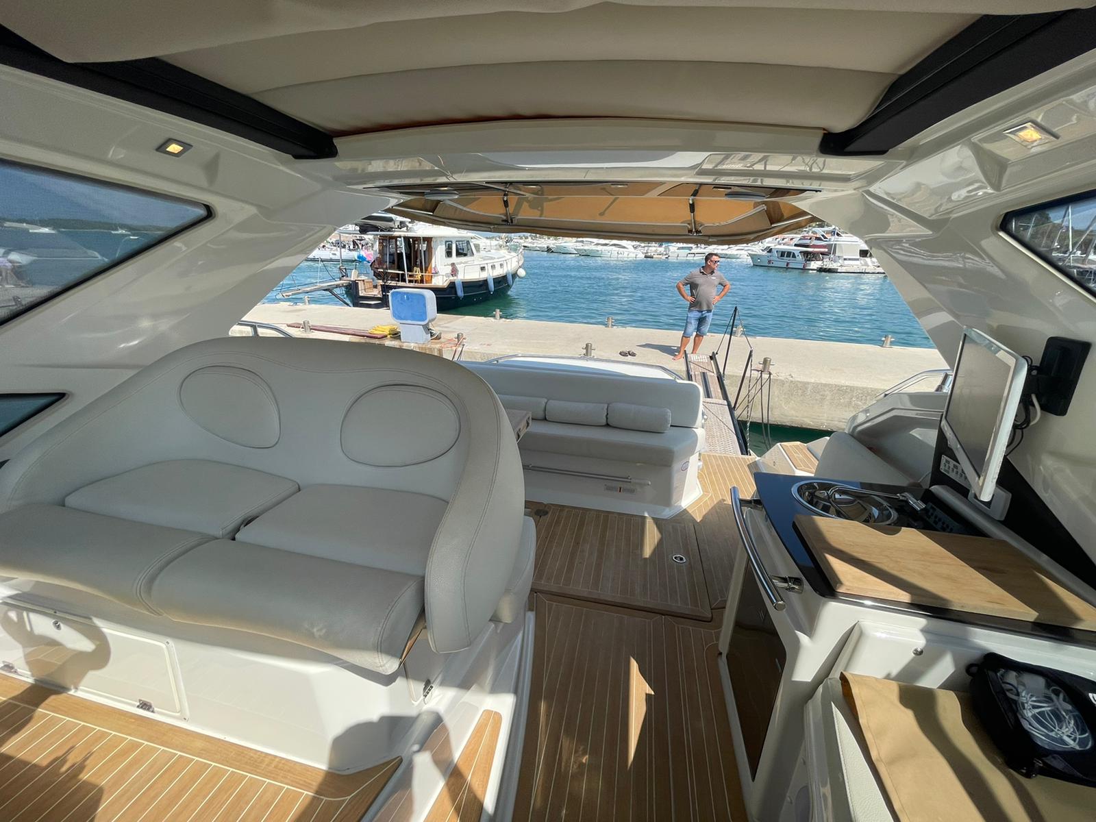 CRANCHI M44 HT 2013 - Studio Due Nautica - Vendita Imbarcazioni - M44 ...