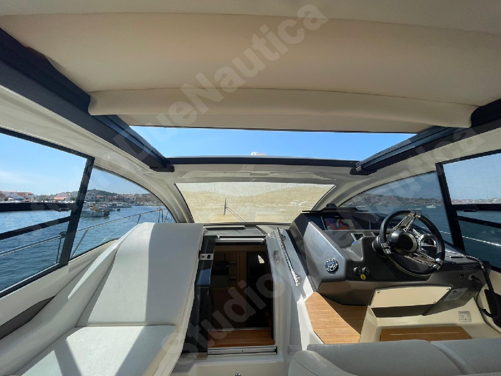 CRANCHI M44 HT 2013 - Studio Due Nautica - Vendita Imbarcazioni - M44 ...