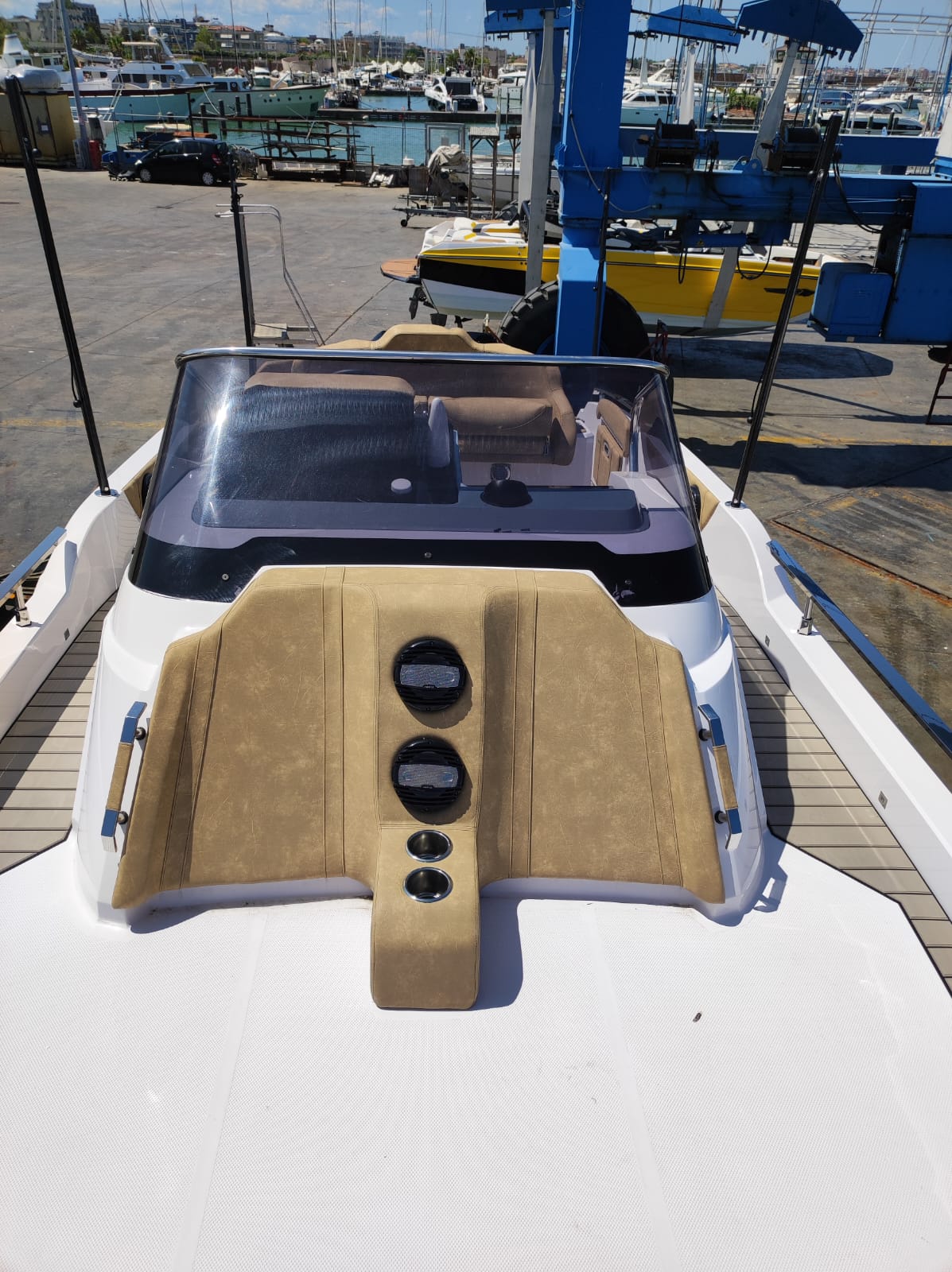 RANIERI INTERNATIONAL NEXT 330 LX 2023 - Studio Due Nautica - Vendita ...